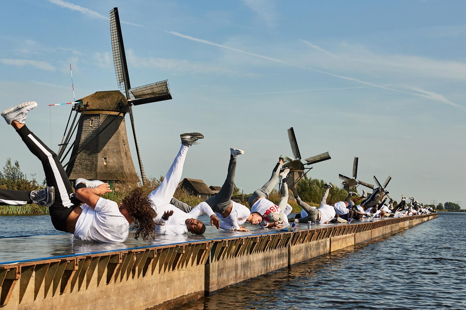 Red Bull BC One: B-boy windmill world record ++video++
