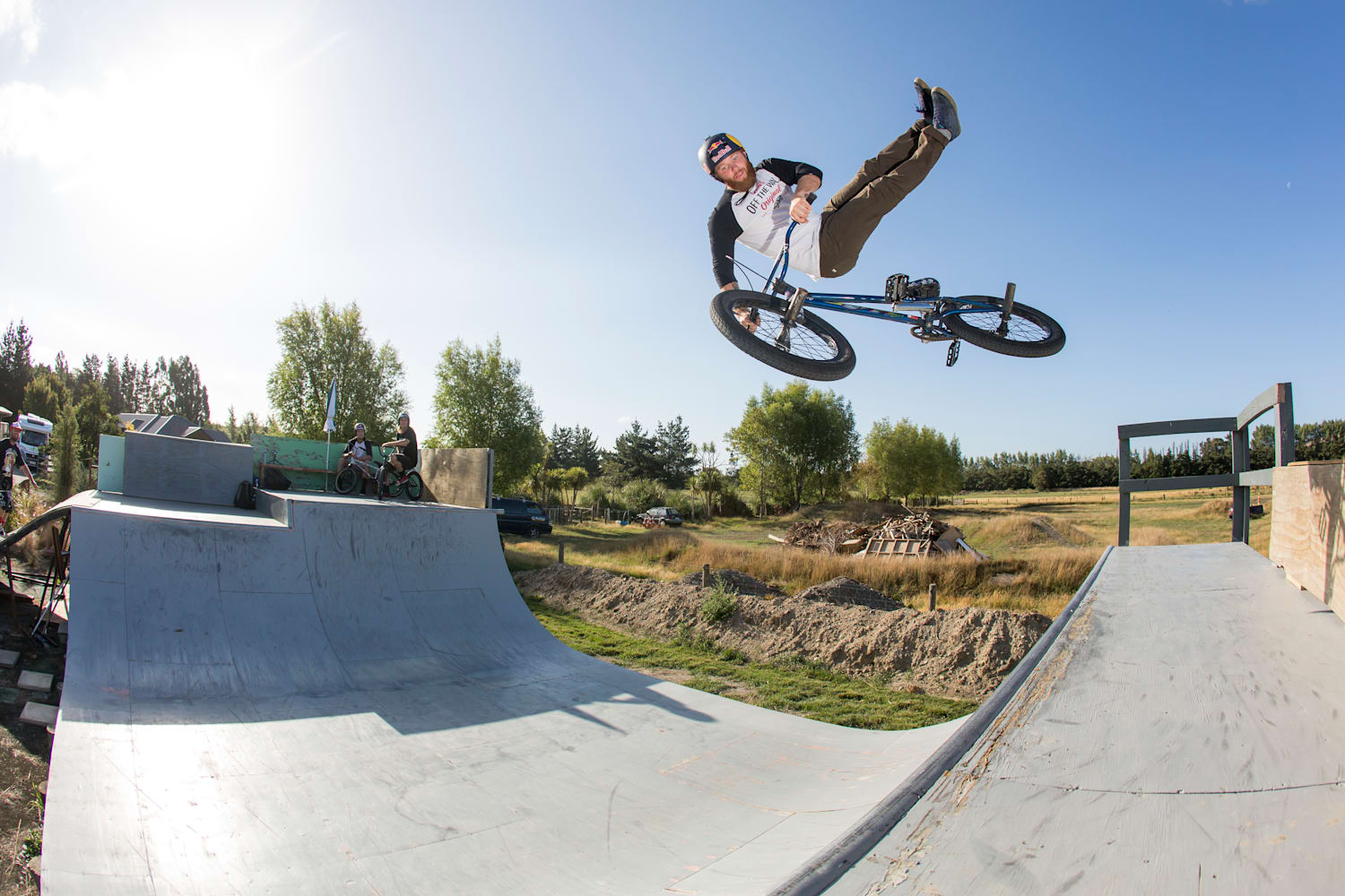 DIY Sports Projects: 5 ideas to tackle this summer