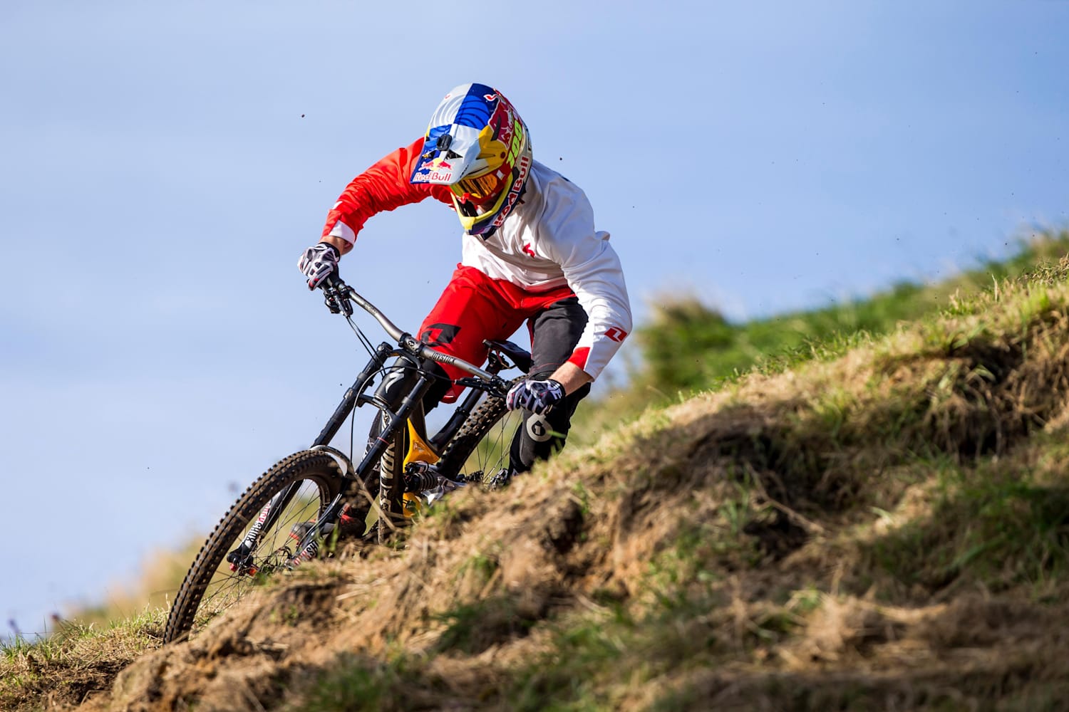 Loic Bruni – Mountain Bike DH – Official Athlete Page