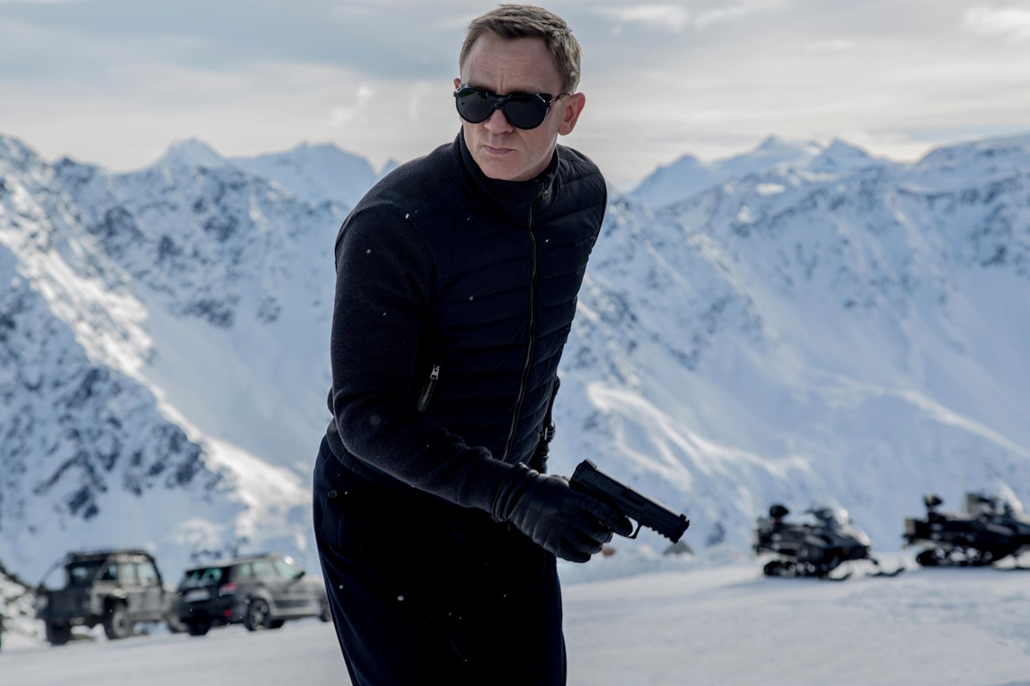 Follows our tips on how to make a great 007 theme