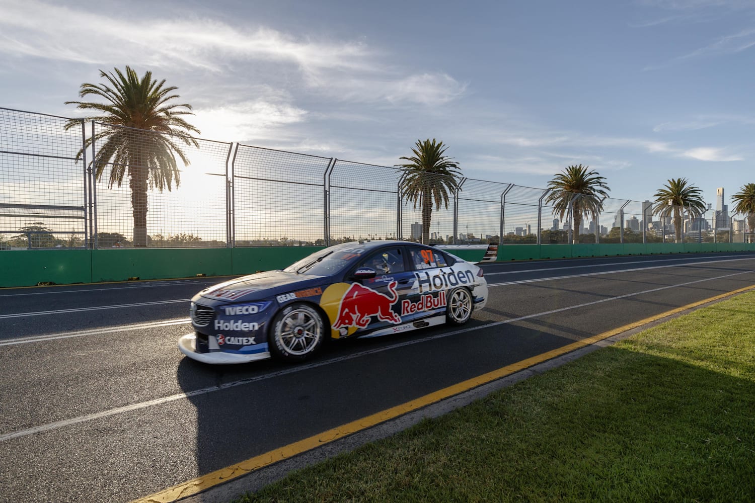 V8 Supercar | Red Bull