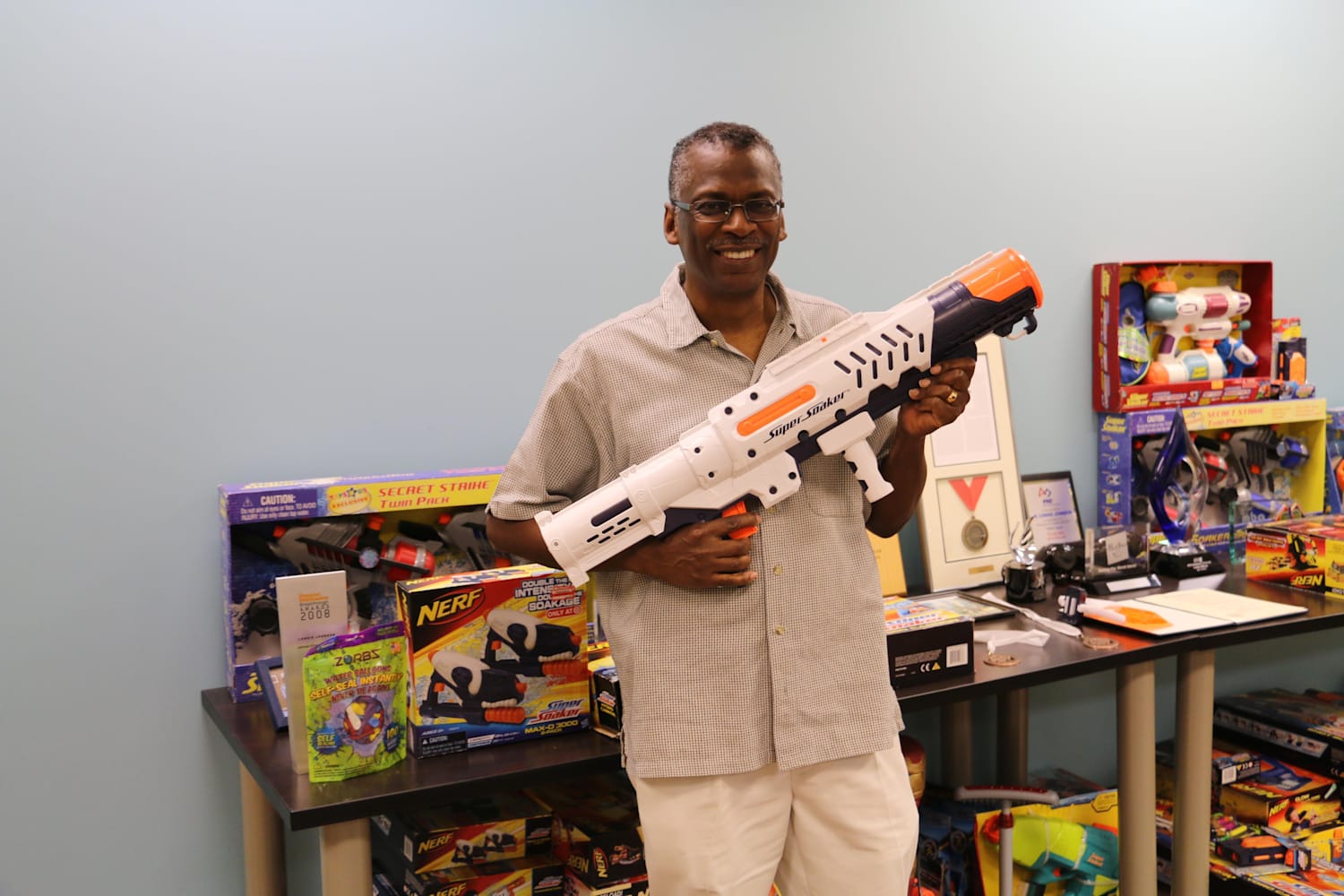 Super Soaker: Conoce inventor Lonnie Johnson entrevista