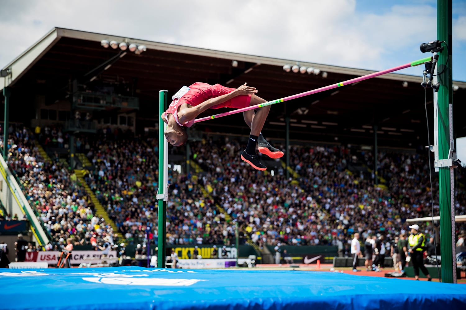 Red Bull Wingfinder: Athlete Mutaz Barshim takes test