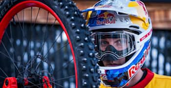 The Streif: Los secretos de la bici de Fabio Wibmer