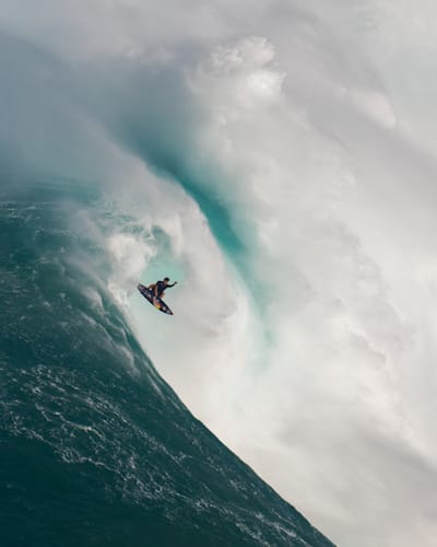 Best big wave surfing spots in the US: Top 8