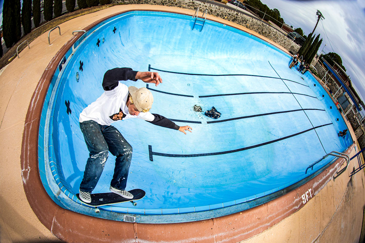 CJ Collins: FER DAYZ unseen skateboard footage – video