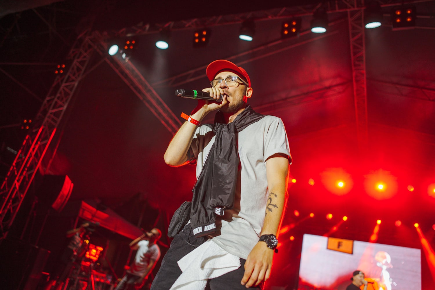 Pezet, Muzyka Współczesna i Obrazy Pollocka