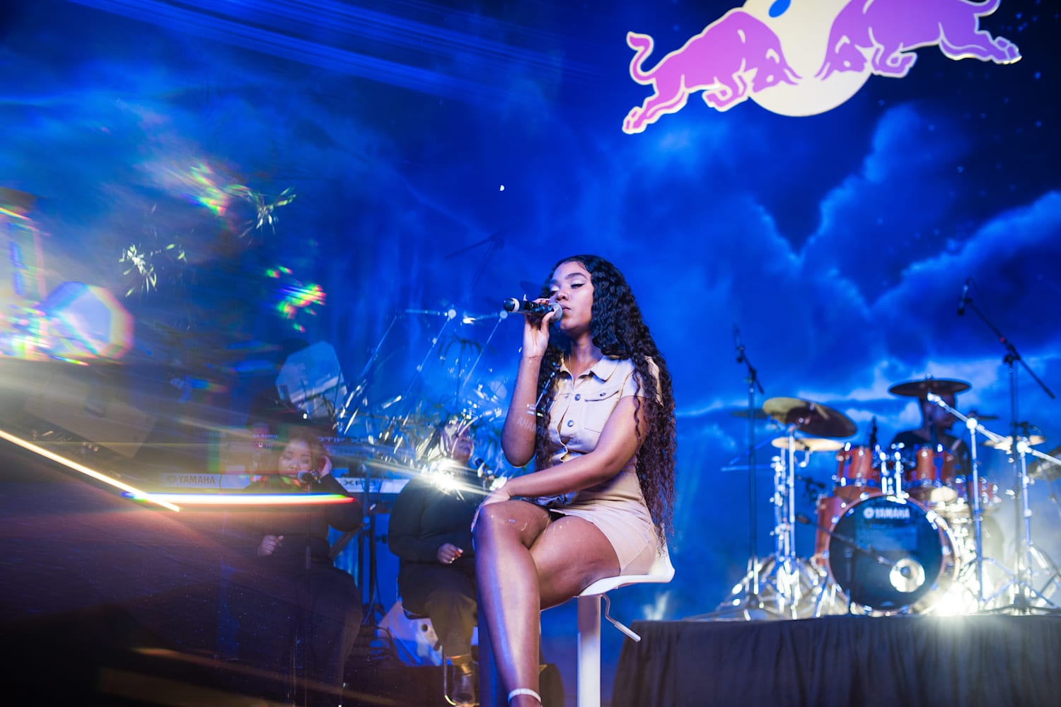 Join Elaine for a performance of her debut EP, Elements