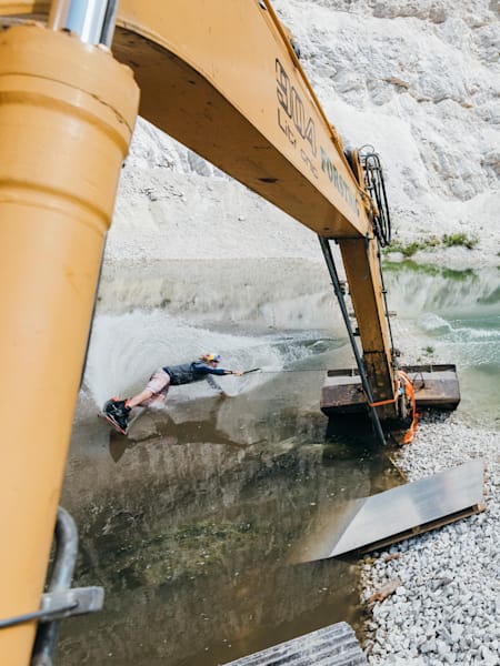 Falling Rocks: Hernler, Georgii & Bonifay wakeboarding