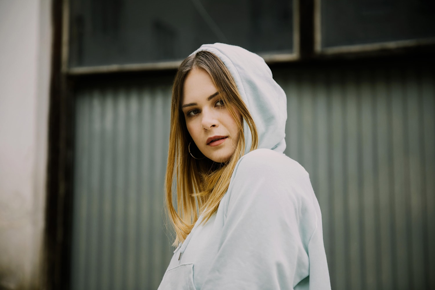 Mathea im Interview: Alles über "2x" und "Chaos"