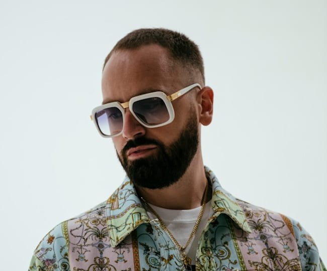 Intervista a Vale Lambo sul nuovo singolo WEOM Intervista a Vale Lambo sul nuovo singolo WEOM