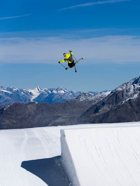 An Interview with freeskier Hunter Henderson