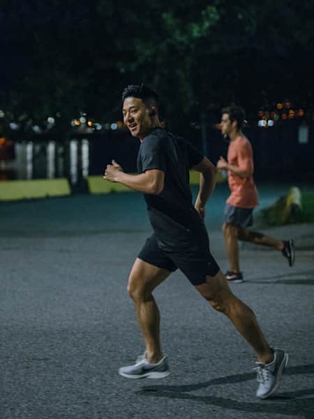 How Andrew Cho trains for the Wings for Life World Run