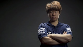 Meet MC, the legendary Protoss player