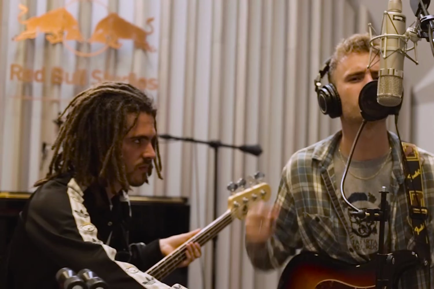 Red Bull Studios Berlin FKJ and Tom Misch Losing My Way