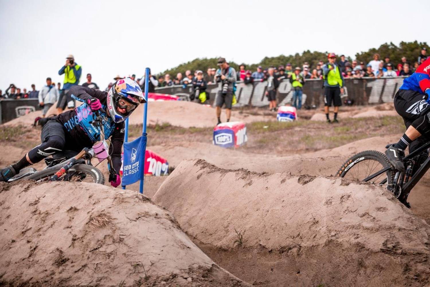 How to organise your own MTB dual slalom race **guide**