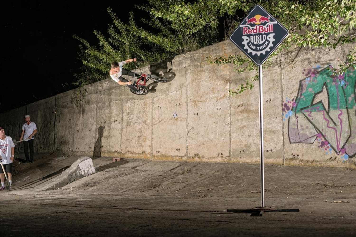 Подорож Україною у пошуках трюків