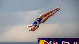 Red Bull Cliff Diving Polignano a Mare - Il tuffo di Molly Carlson