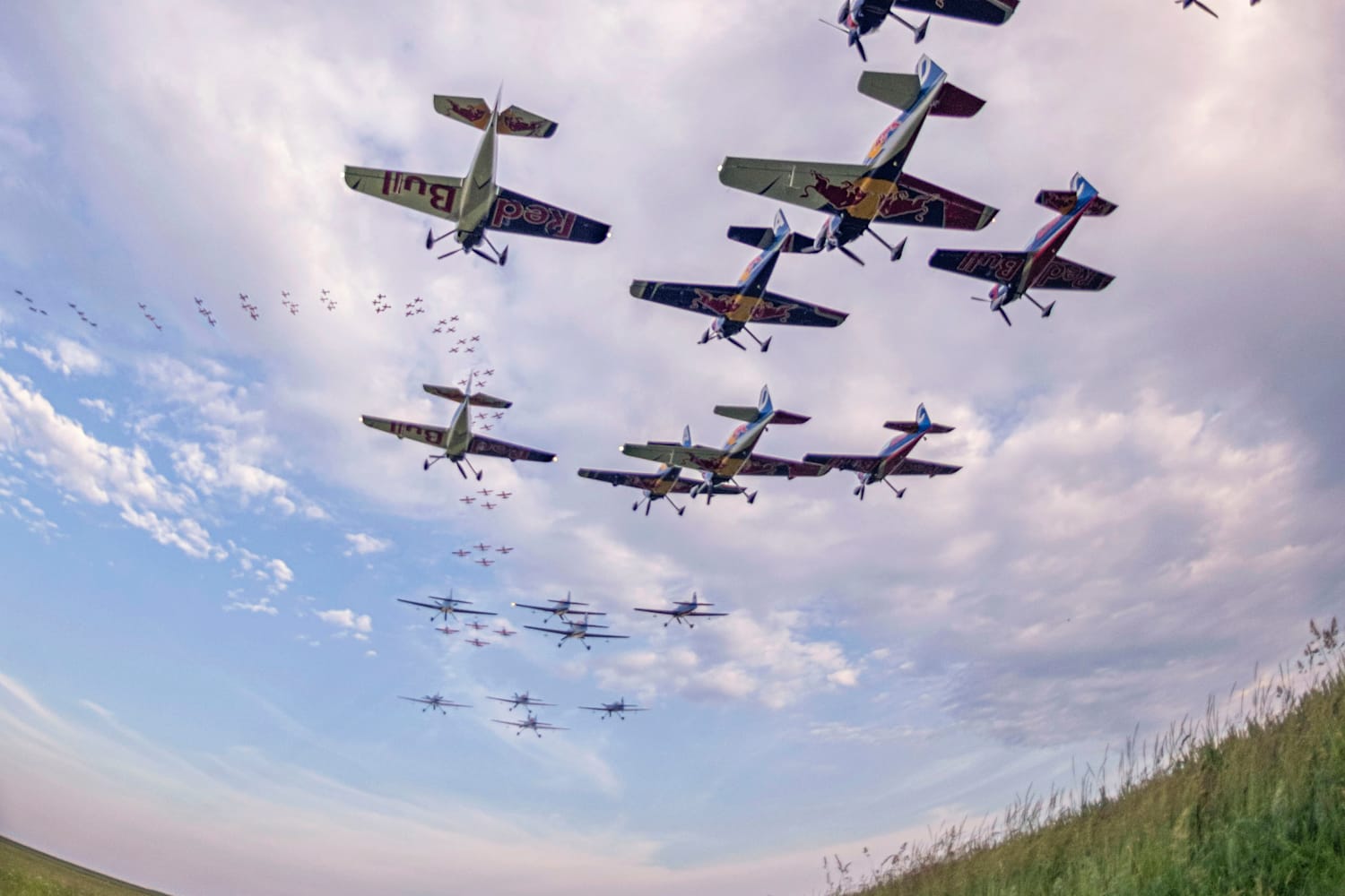 Sekvence Flying Bulls očima fotografa Dana Vojtěcha
