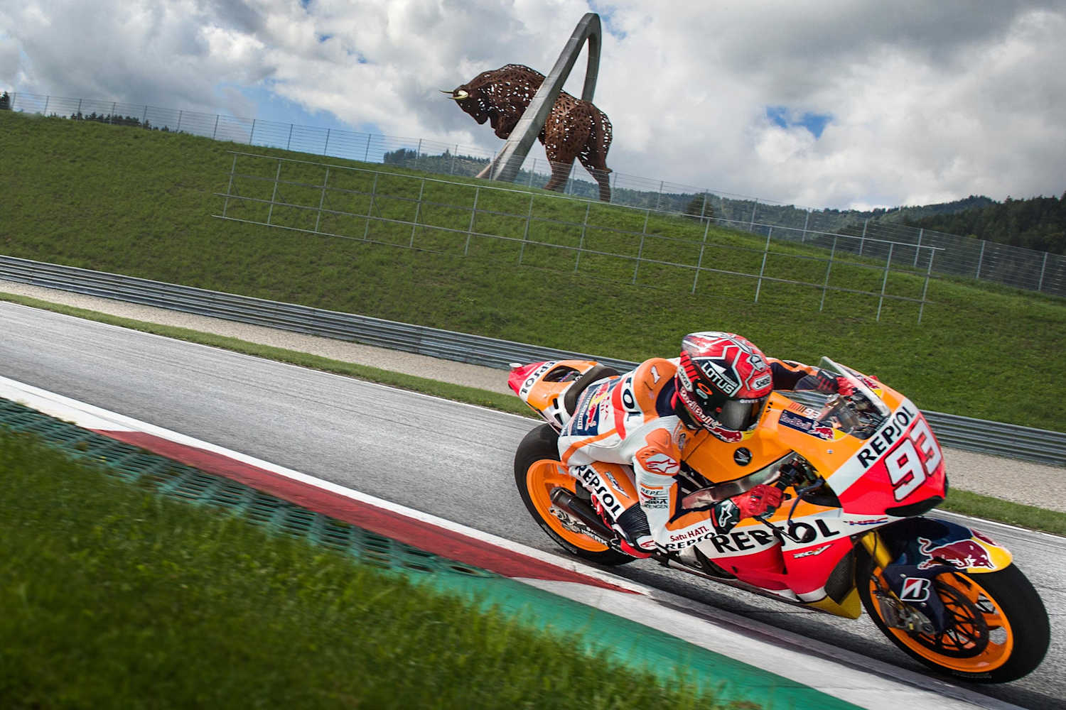 Vídeo MotoGP cámara onboard en Red Bull Ring