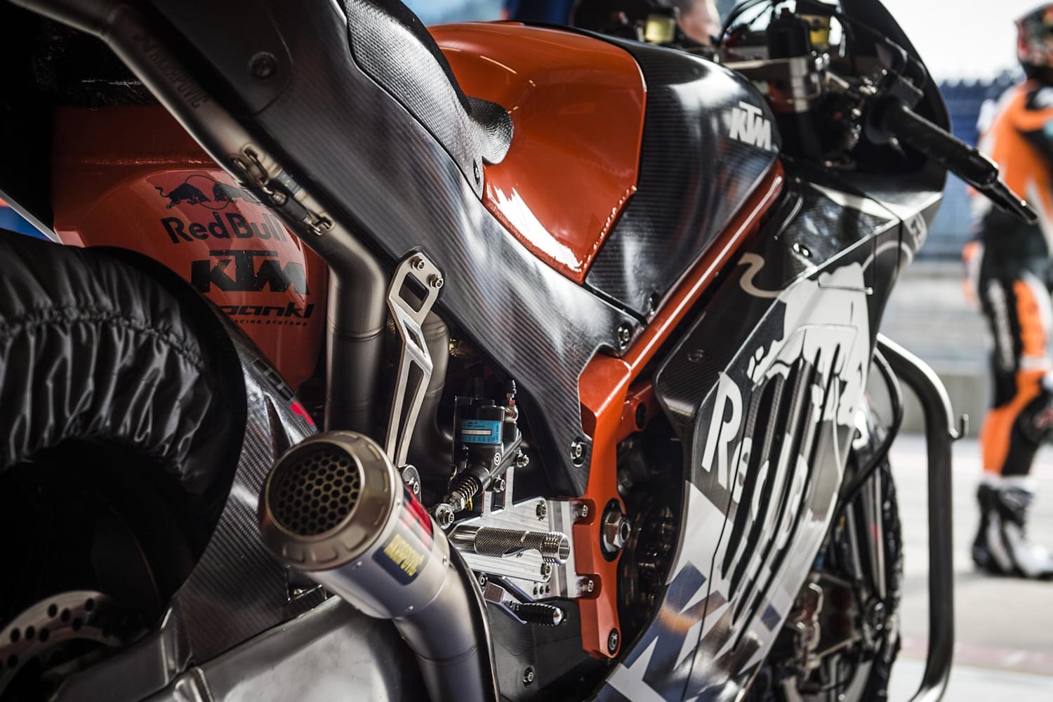 Φωτογραφίες από τη μηχανή της KTM για το MotoGP, RC16