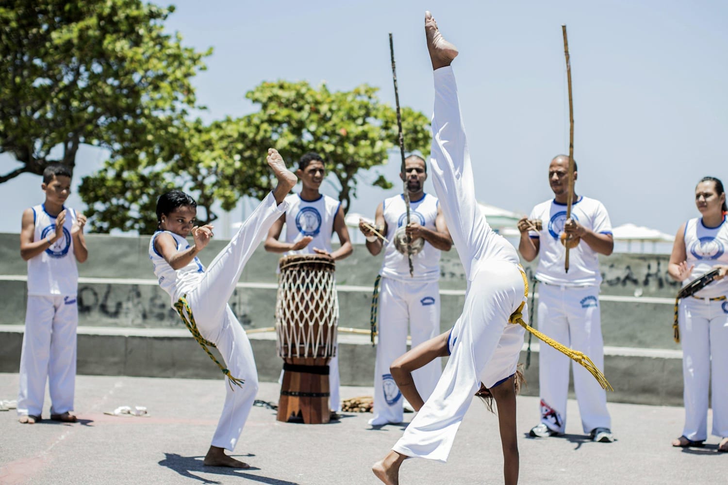 5 movimentos de capoeira para fazer em casa - meia lua