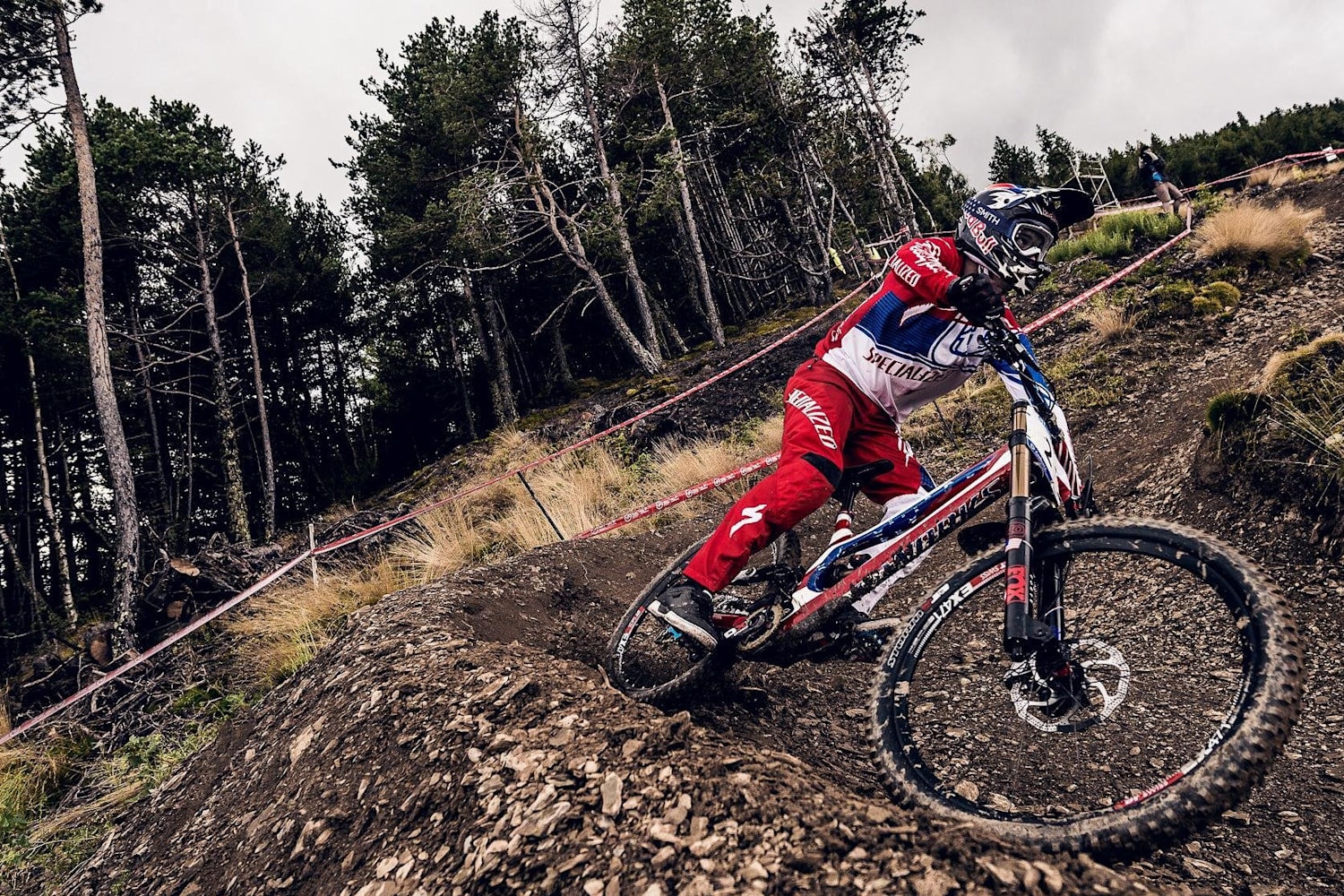 Aaron Gwin's secret weapon: Flat Tire Defender *Video*