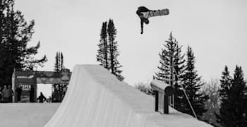 This is What it Looks Like to Snowboard Dual Pipes