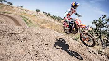 Marvin Musquin and Ryan Dungey train at Baker's
