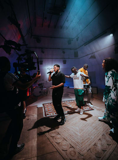 Le rappeur Lyms en interview pour Red Bull Spinner