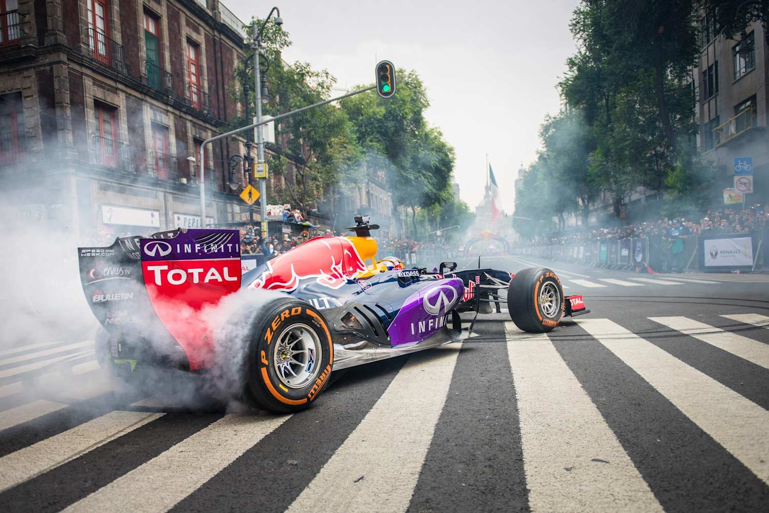 Red Bull te da alas - RedBull.com