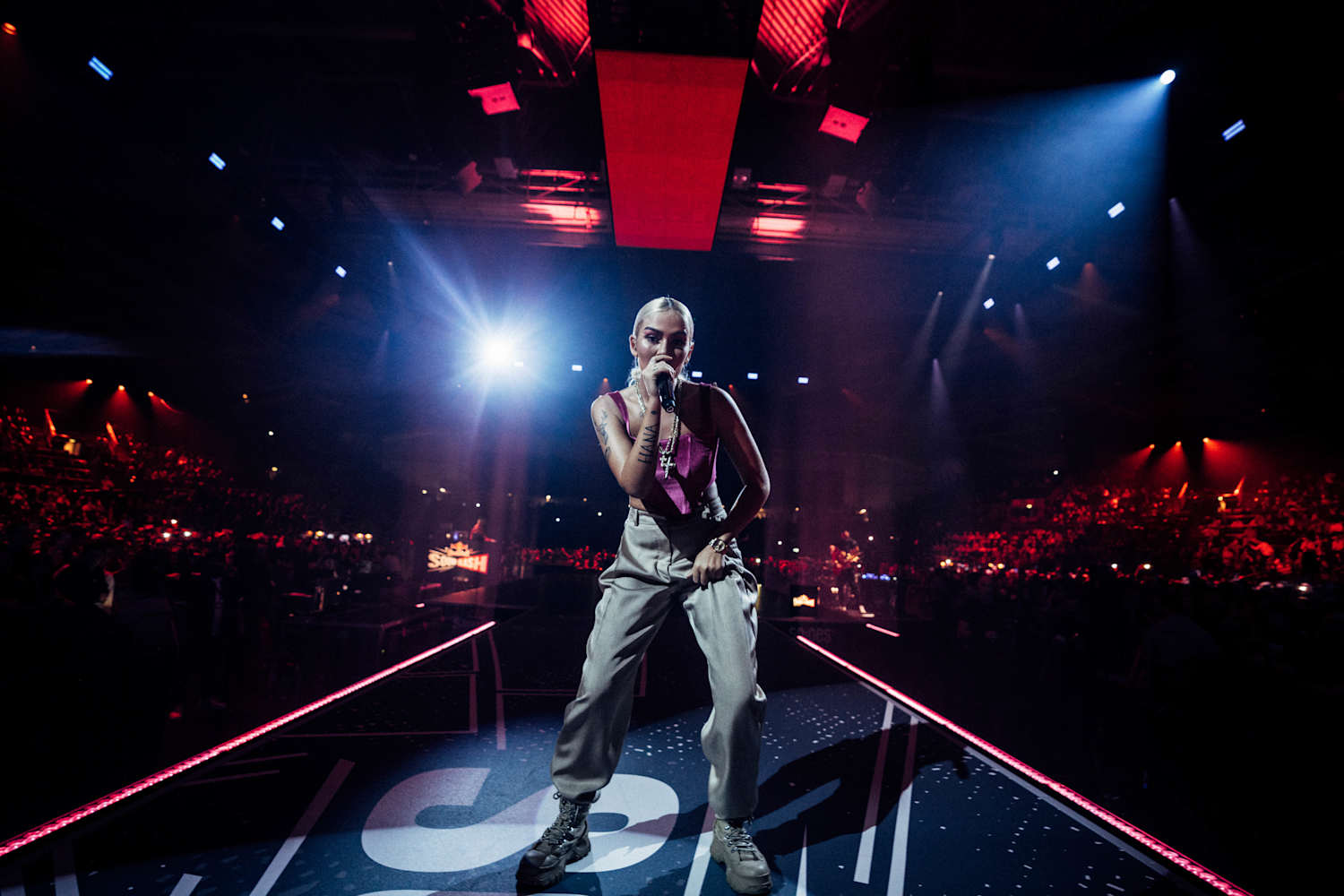 Home Delivery: Das machen die Rapper von zu Hause aus