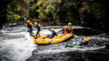 Who is JOB S8 E8: white water rafting – video