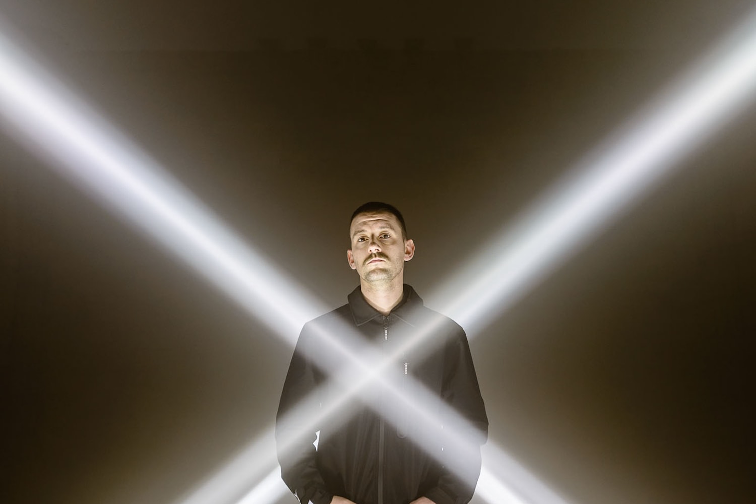 MÚSICA: Erik Urano entrevista Neovalladolor