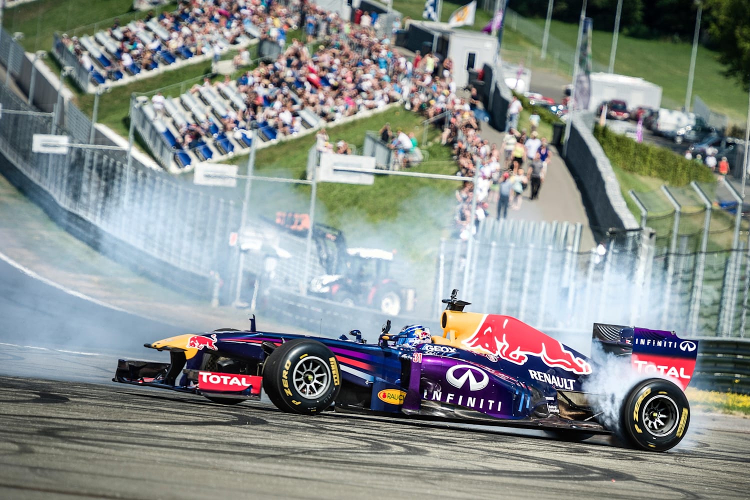 JEV gives fans a taste of F1 in Austria