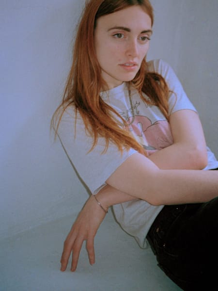Premiere: Se Emma Acs nye 'Telefon Duet'-video