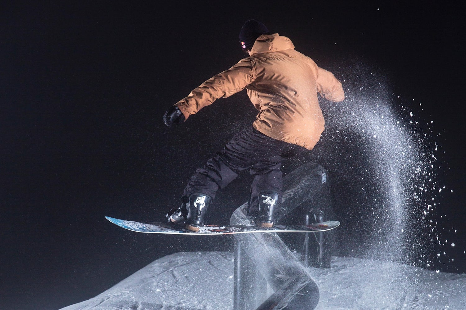 Snowboard nocturno y... ¡en verano! ¡Magicpower!