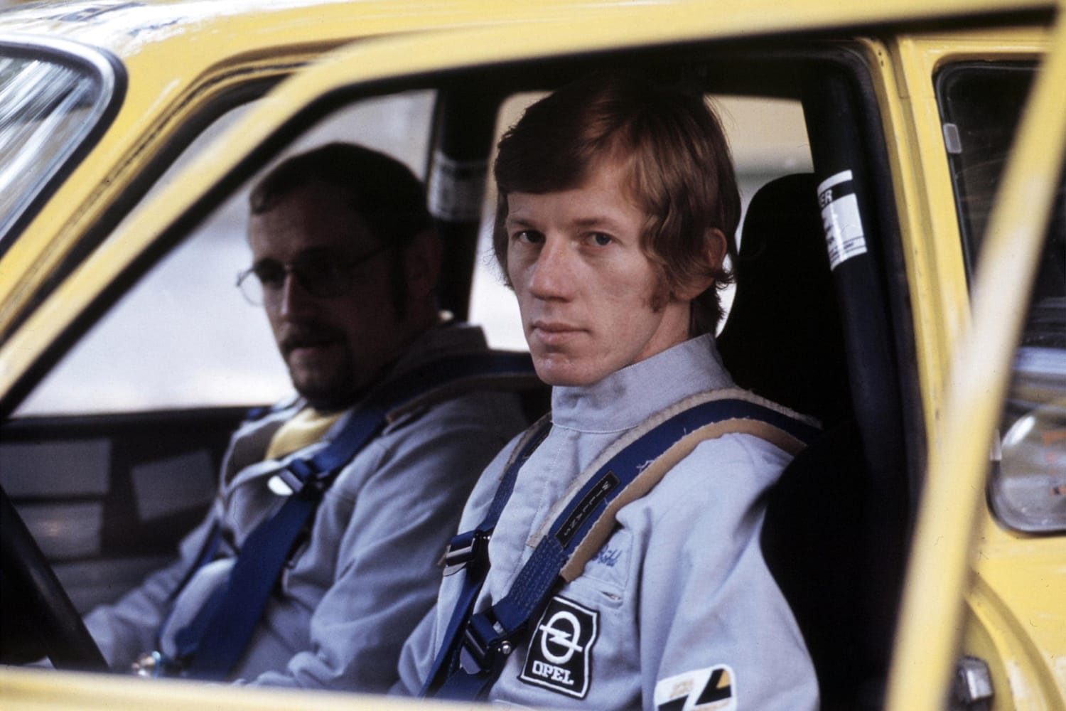 WRC - Walter Röhrl, en 6 coches (1ª parte), Red Bull