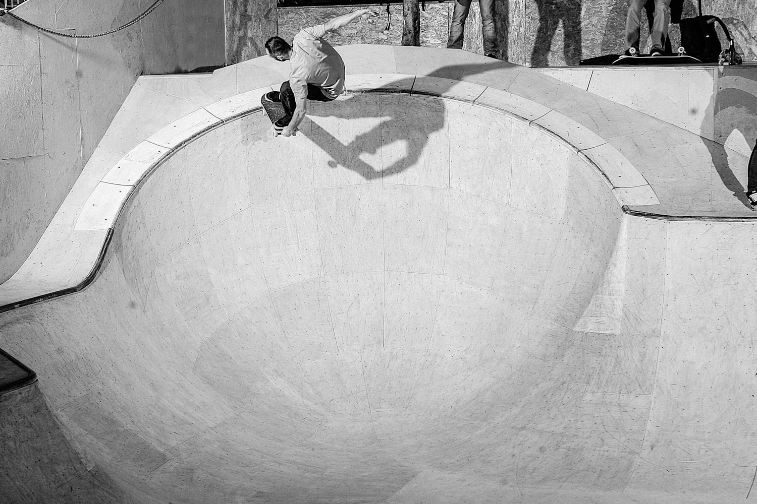 Italy’s Daniel Cardone with a massive wallie rag off