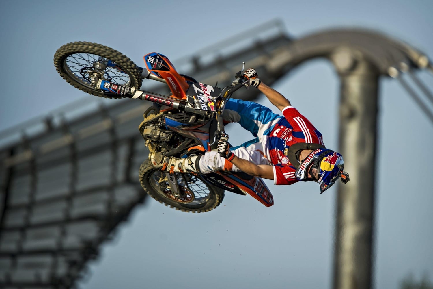 Luc Ackermann >> Teil der Red Bull X-Fighters in Madrid