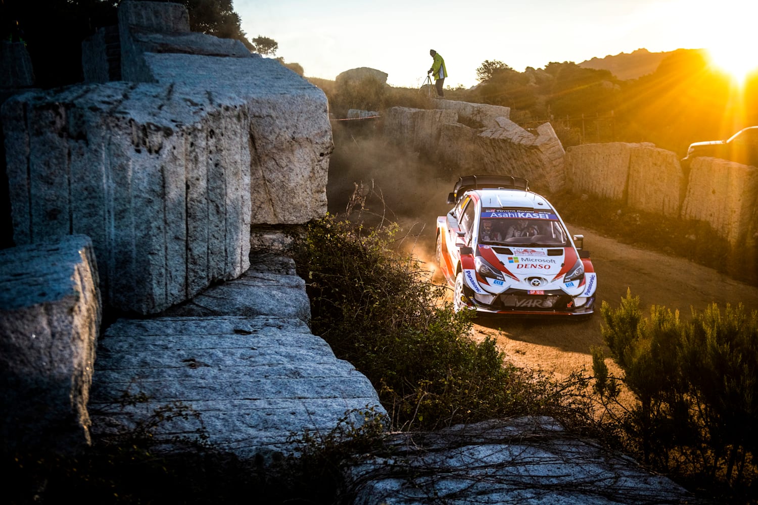 FIA WRC 2020: Monza – Saturday highlights – video