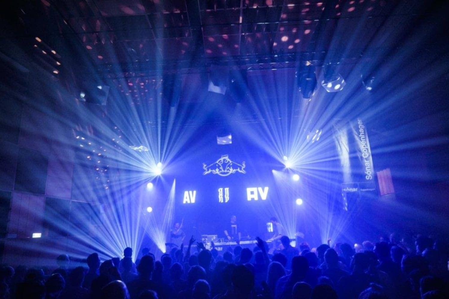 Sneak listen to the new EP from super trio AV AV AV