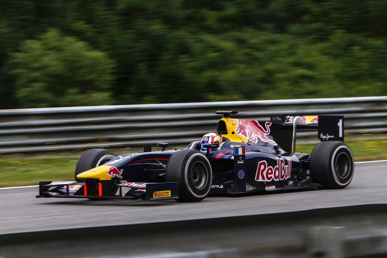 GP2 2016: Pierre Gasly en leader ! Red Bull Junior Team GP2 2016: Pierre Gasly en leader ! Red Bull Junior Team