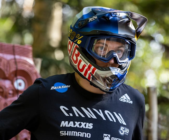 Thomas Genon eröffnet den Bikepark Lenzerheide - Video