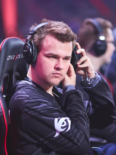 Dota 2: KheZu of Team Secret talks TI7 ++interview++