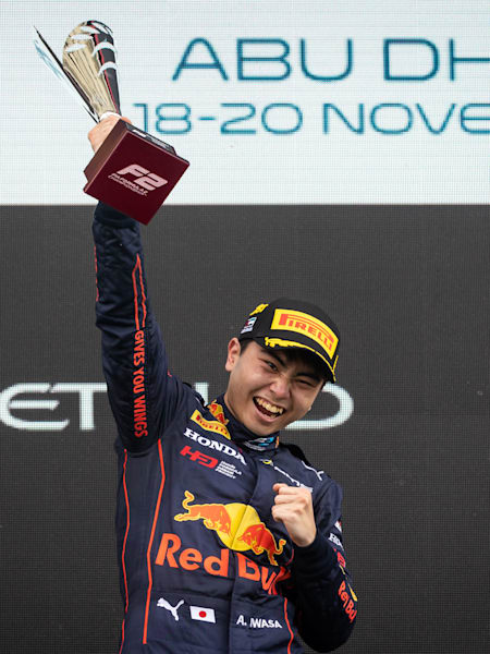 Lawson & Iwasa score brilliant wins in F2 final