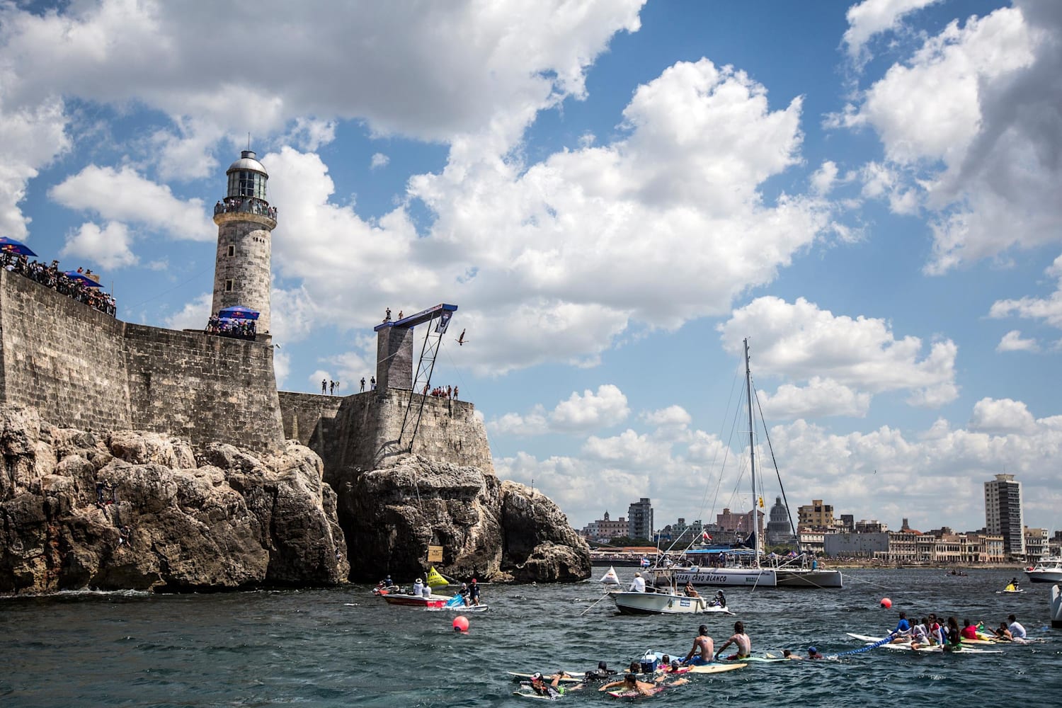 Das Beste der Red Bull Cliff Diving 2014 Höhepunkte