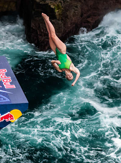 Red Bull Cliff Diving 2021: Downpatrick Head challenges