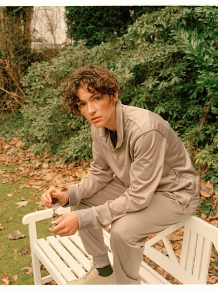 Premiere - Freja Kirk "Young Nights"