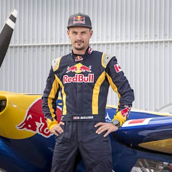 Pete McLeod: Air Race – Red Bull Athlete Profile
